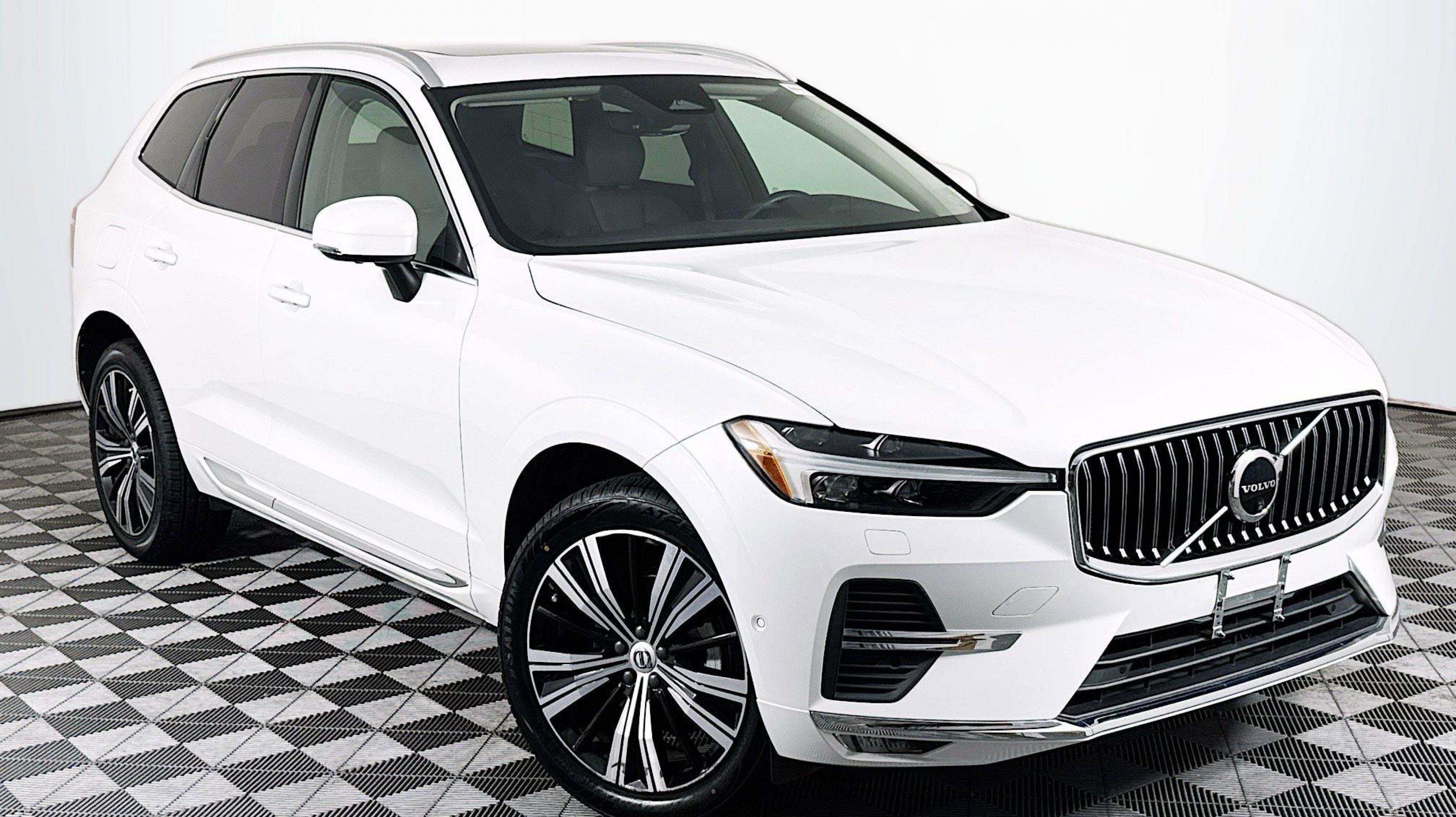 Used 2023 Volvo XC60 Plus Bright Theme for sale at HGreg