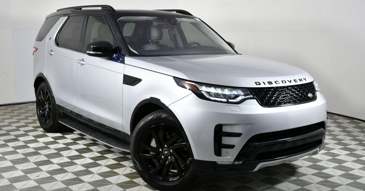 Used 2020 Land Rover Discovery Landmark Edition for sale at HGreg