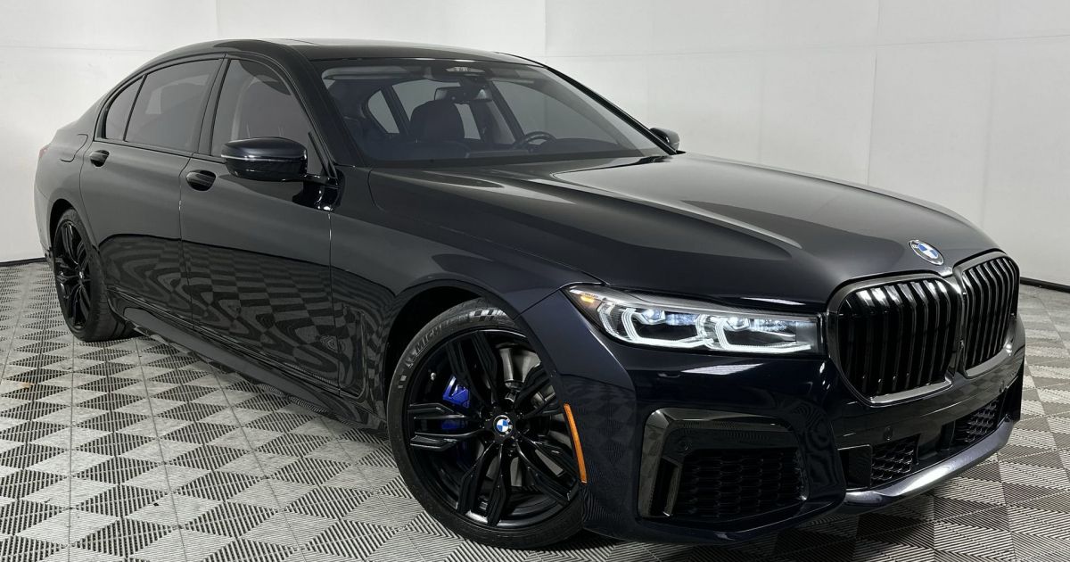Used 2022 BMW 7 Series M760i xDrive for sale at HGreg