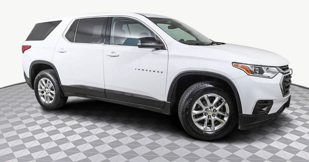 Used 2021 Chevrolet Traverse LS for sale at HGreg