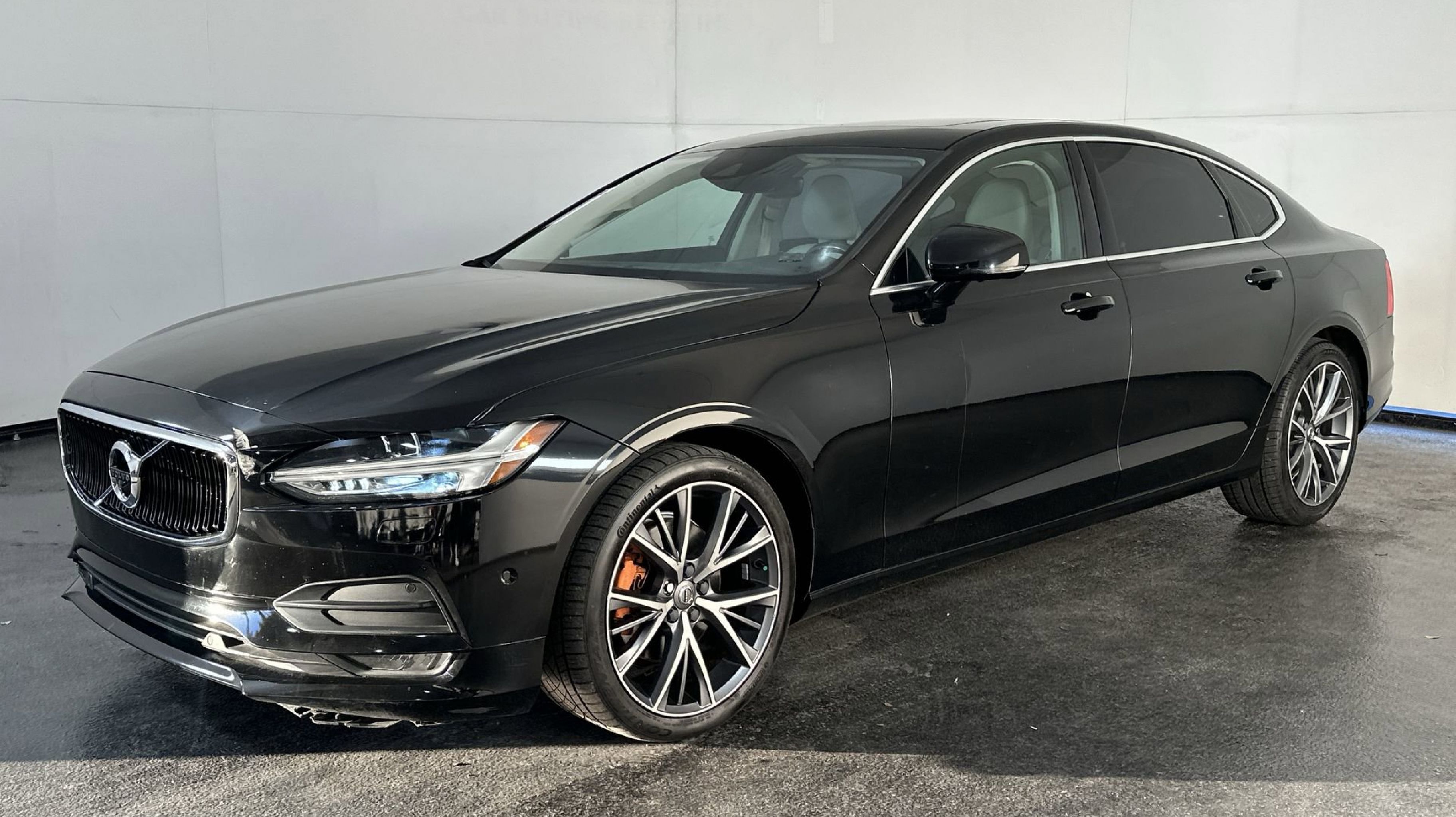 Used 2018 Volvo S90 Momentum for sale at HGreg