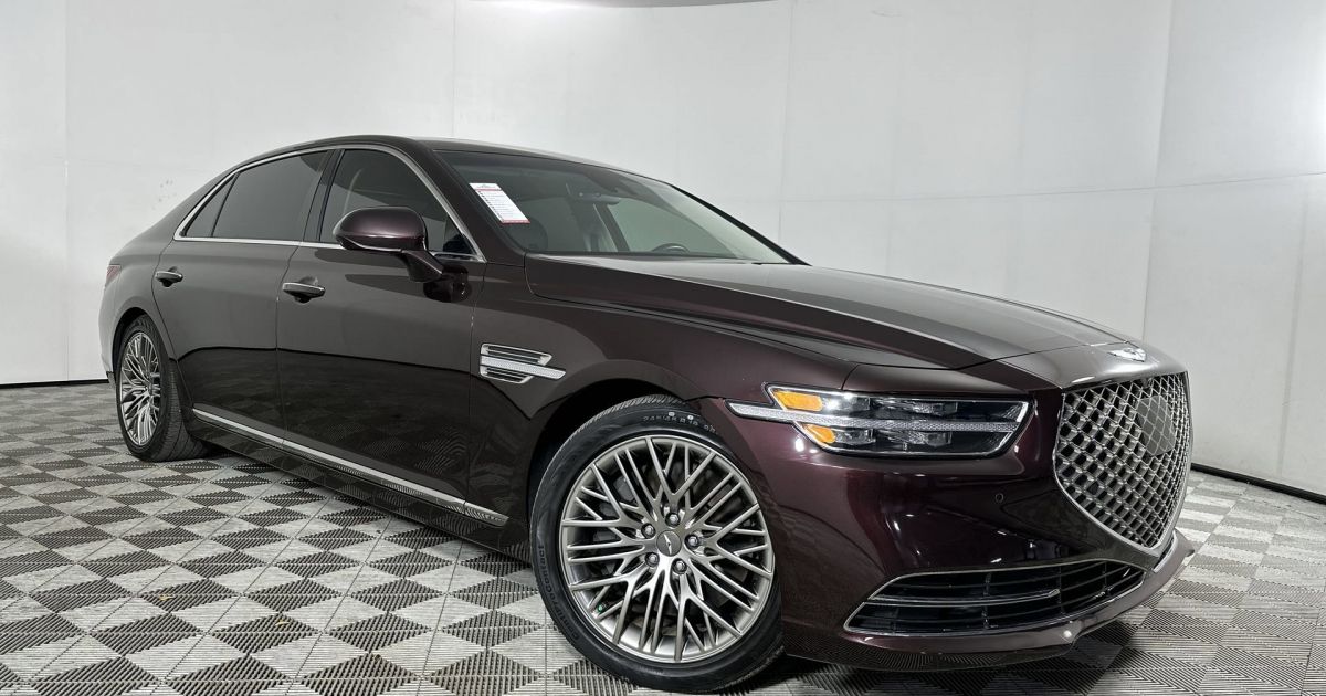 Used 2021 Genesis G90 5.0L Ultimate for sale at HGreg